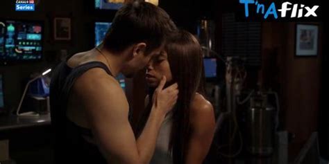 Logan Browning Sexy Scene In Powers Tnaflix Com