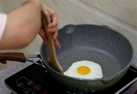 盘完三口不粘锅 这智商税真没白交铁锅烹饪陶瓷新浪科技新浪网