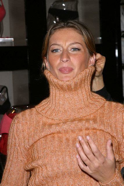 M19 VICTORIA S SECRET MODEL GISELE BUNDCHEN In 2022 Gisele Bundchen