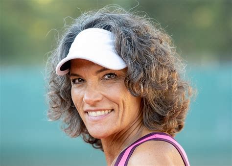 15 Perfect Short Permed Hairstyles For Women Over 50 To Pull Off