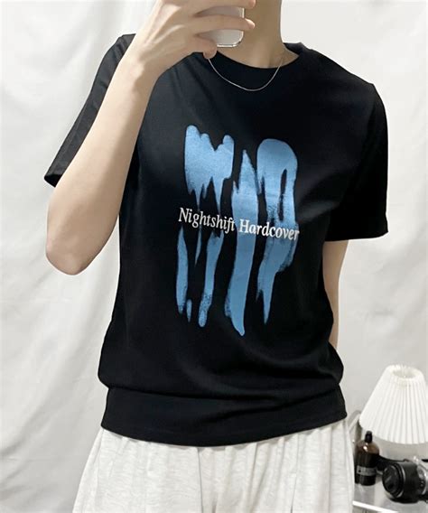 스탠다드핏 스트릿 프린팅 반팔 티셔츠 에이블리