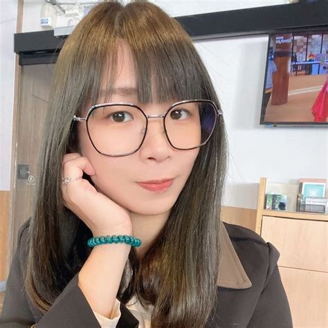 𝓛𝓲𝓷 𝓦𝓮𝓷 文文 w Threads Say more