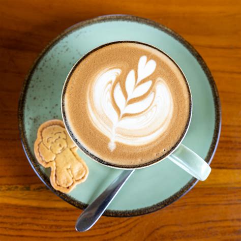 600 000 Nejlepších Fotografií Na Téma Elsa And Anna Hugged Together