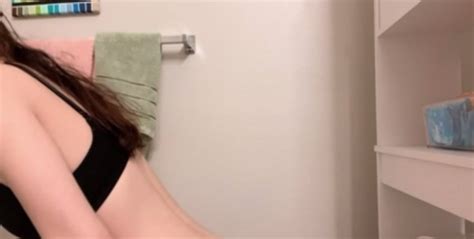 GoddessMayHere Take A Peek While I Leak Porno Videos Hub