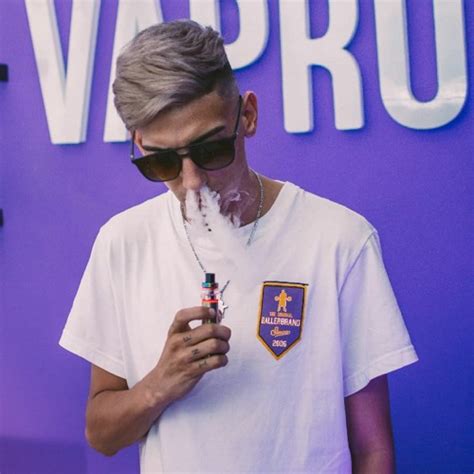 Stream Dylan Cepeda Listen To Es La Hora Es La Hora Es La Hora De Bañar Playlist Online For