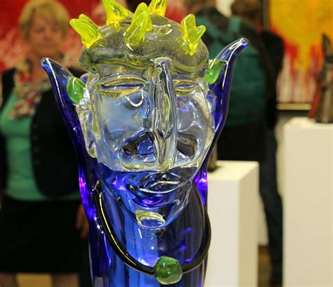 무료 이미지 플라스틱 꽃 유리 녹색 색깔 음주 병 화려한 삽화 조각 현대 미술 미술 박물관 1948x1682 933481 무료 이미지