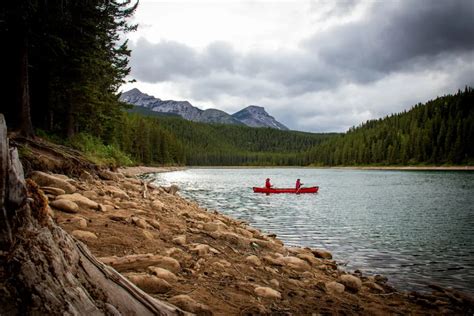Explore Crowsnest Pass On The Water 3 Ways Zenseekers