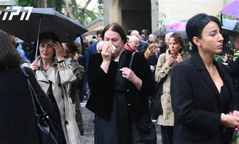13 წლის მარიტა მეფარიშვილი ვაკეში მდებარე სამების ეკლესიიდან გამოასვენეს ფოტო Ambebi Ge