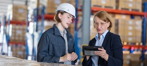 What Is A Supply Chain Analyst And How To Become One Coursera
