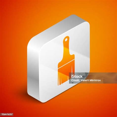 주황색 배경에 격리된 아이소메트릭 페인트 브러시 아이콘입니다 실버 스퀘어 버튼 벡터 일러스트레이션 가사 집안일에 대한 스톡 벡터 아트 및 기타 이미지 Istock