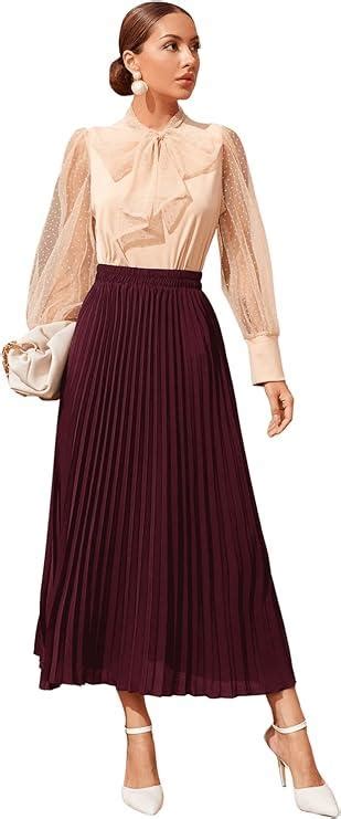 How To Style And Wear A Pleated Skirt 7 Chic Outfit Ideas To Try