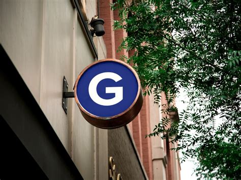 Expert Graphics Installation Team About Gogi Visuals Gogi Visuals
