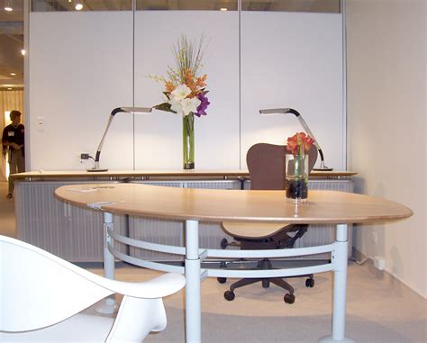100 3351  Bretford Bfi Business Furniture Inc Flickr