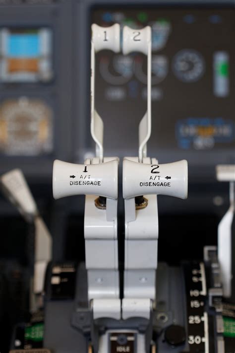 Reverse Thrust Procedure — Flaps 2 Approach Boeing 737 Simulator Project