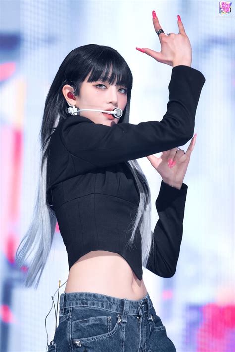 [포토스케치] 당당한 파워로 강렬한 존재감을 증명 ‘ 여자 아이들 G I Dle 민니 2 아이들 연예인 사진