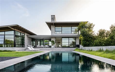 Services Threshold Consultant