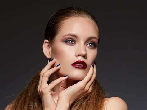 Clean Grunge Makeup How To Recreate This Trendy Look