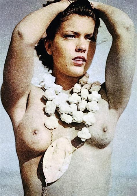 Alyssa Milano Nude 2025 Ultimate Collection Scandal Planet