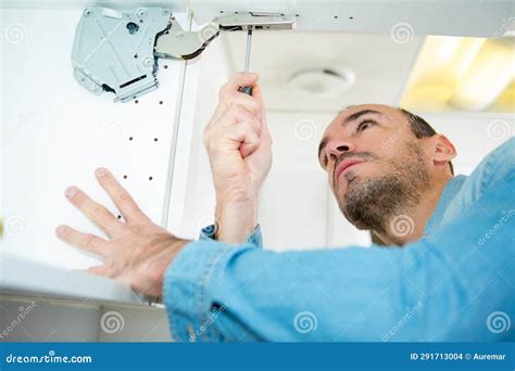 Installer Assistant Royalty Free Stock Image 183581020