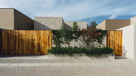 Evelop Arquitectura Creates Garden With A House In Mexico