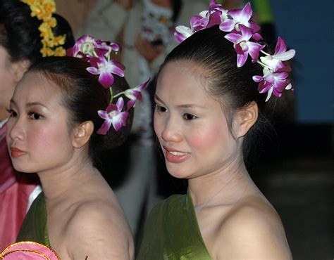 Frogblog Thaidings That Old Chestnut Farang Men Thai Girls