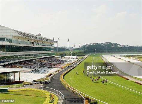 Turf Club Racing Photos And Premium High Res Pictures Getty Images