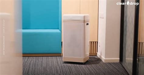 เครื่องอัดขยะขนาดเล็กเปลี่ยนพลาสติกเป็นอิฐรีไซเคิล Urban Creature