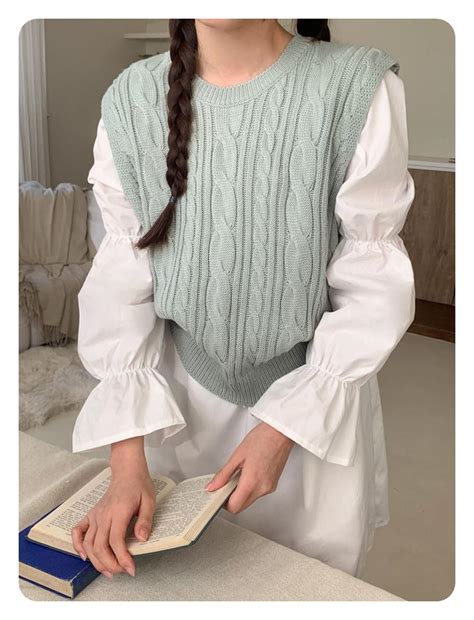 새롬새롬 꽈배기 크롭 니트 뒤트임 리본 조끼 베스트 여성 봄