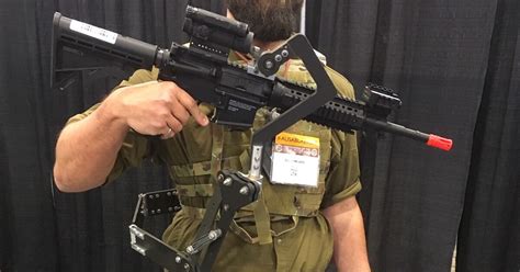 U S Army Testing ‘third Arm To Hold Your Weapon Boost Lethality