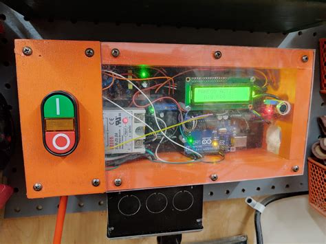 I Built An Arduino Controlled Device That Automatically Turns On My