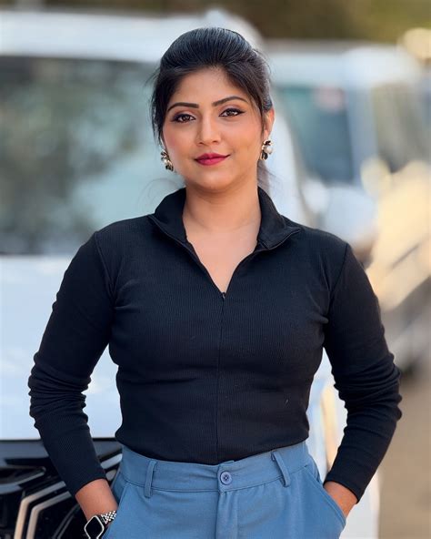 Shaik Shabeena Shabeenaactress • Instagram Photos And Videos