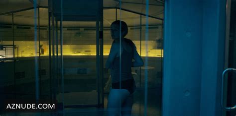 ALBA AUGUST Nude AZNude