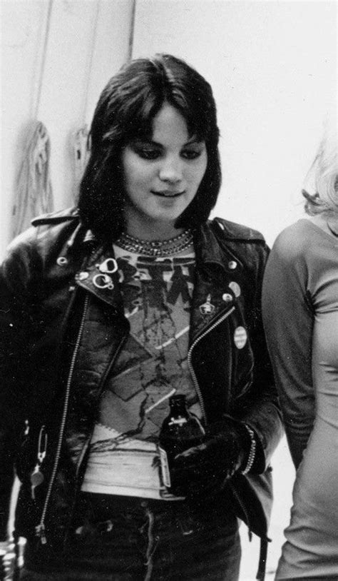 29 Pictures Of Young Joan Jett Artofit
