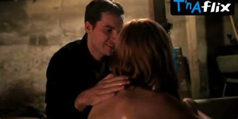 Charlie Murphy Butt Breasts Scene In Halo