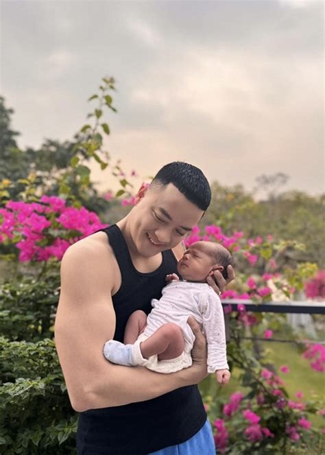 Ng M Con Trai Gi Ng Cao Th I S N Y C