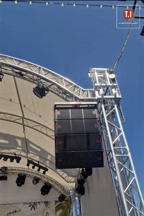 Outdoor Big Show Sound System PRO Speaker Line Array Two Way Passive Equipment Line Array