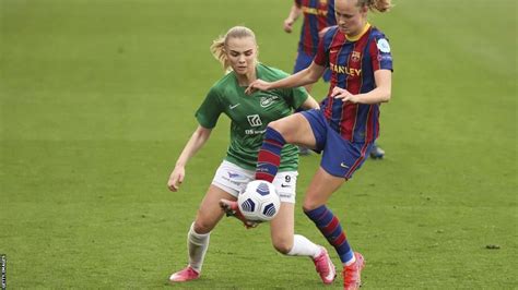 Sofie Lundgaard: Liverpool sign young Danish midfielder from Fortuna Hjorring - BBC Sport