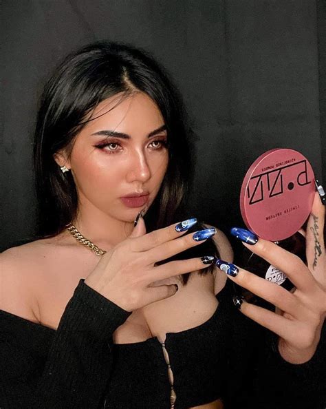 สวยกรุบขนาดนี้ Pizz Thailand แป้งพิซซ์ เพจเจ้าของแบรนด์