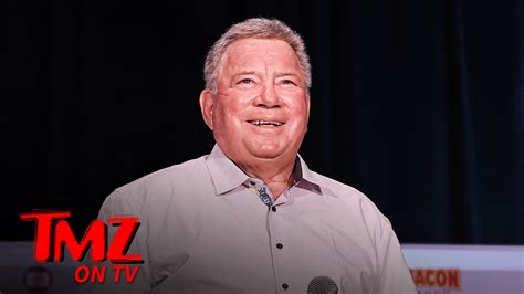 William Shatner Uses Red Light As Opportunity To Eat Bowl Of Cereal In