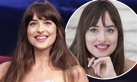 Dakota Johnson Reveals How Her Tooth Gap Closed Gap Teeth Perfect