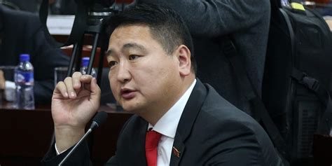 ИРГЭДЭД ТУЛГАМДАЖ БУЙ ЧУХАЛ АСУУДЛЫГ ШӨТХГ ЫН ДАРГА С МӨНХЧУЛУУН ХӨНДЛӨӨ Neguun Mn