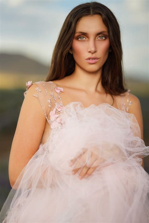 Outdoor Beauty Photography With Jennifer On Behance