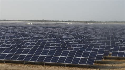 Pakistan Opens 100mw Solar Plant Govt Plans Clean Energy Drive