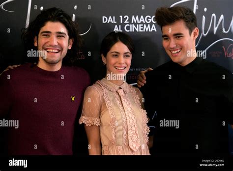 Martina Stoessel And Jorge Blanco Fotos Und Bildmaterial In Hoher