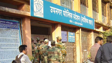 Army Personnel Ransack Police Station In Nashik