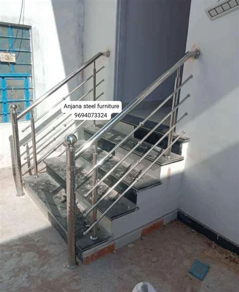 Silver Ss Folding Railing Mounting Type Shidiya Ki Reling Nal At ₹ 2250feet In Jodhpur Silver Ss Folding Railing Mounting Type Shidiya Ki Reling Nal At ₹ 2250feet In Jodhpur