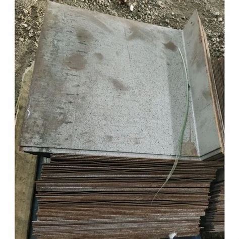 Iron Rolling Shutter Bracket 20 Kg Dimension Size 20 L X18 W Inches At ₹ 65 Kg In Raigad