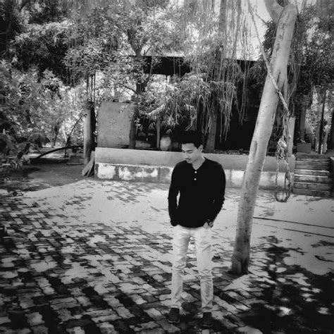 🕊️ vishal sisodiya143 threads say more