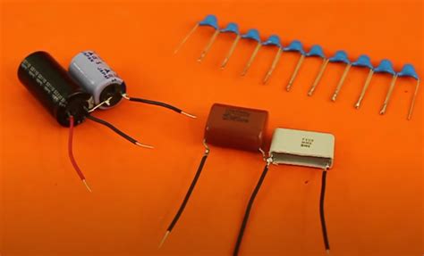 What Is A Capacitive Voltage Divider Electronicshacks