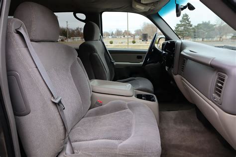 2002 Chevrolet Suburban 2500 Ls Victory Motors Of Colorado
